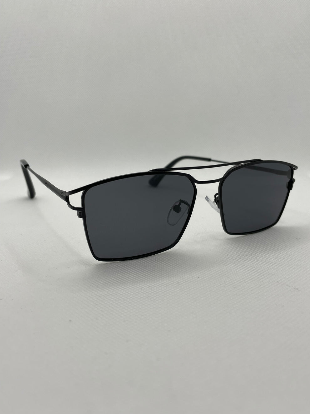 Modern Edge Bridge Shades – Sunglassy